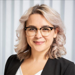 Blackadders’ Robyn Lee receives STEP award for top marks | Scottish ...